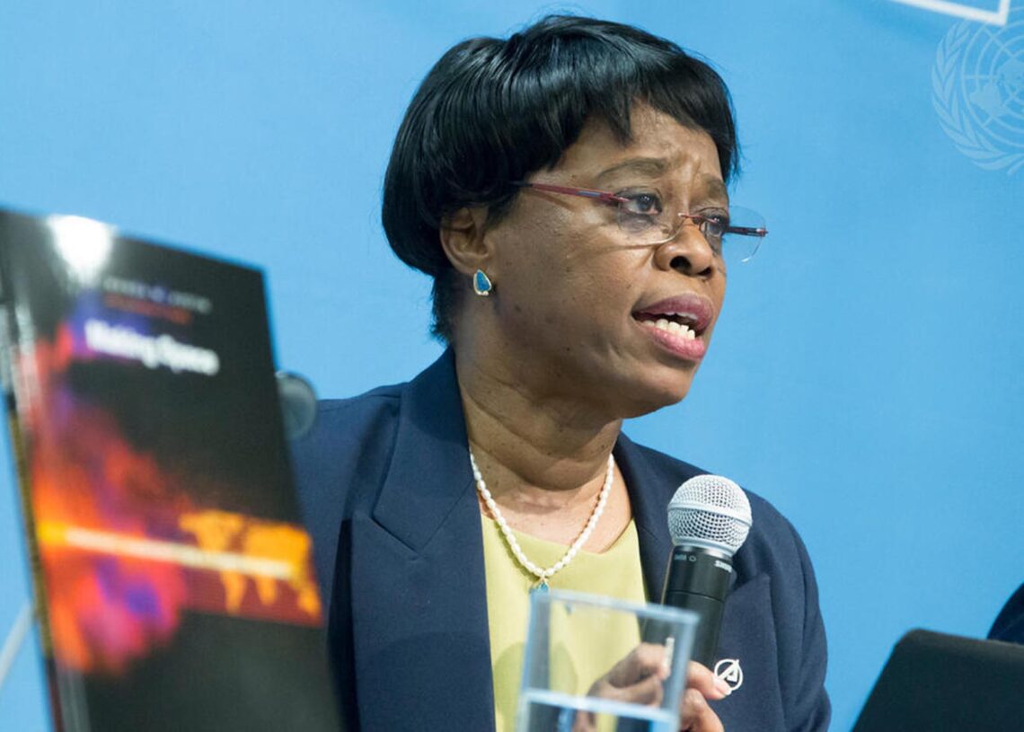 LG seria el encargado de fabricar una pantalla OLED de 1,52" destinada ...